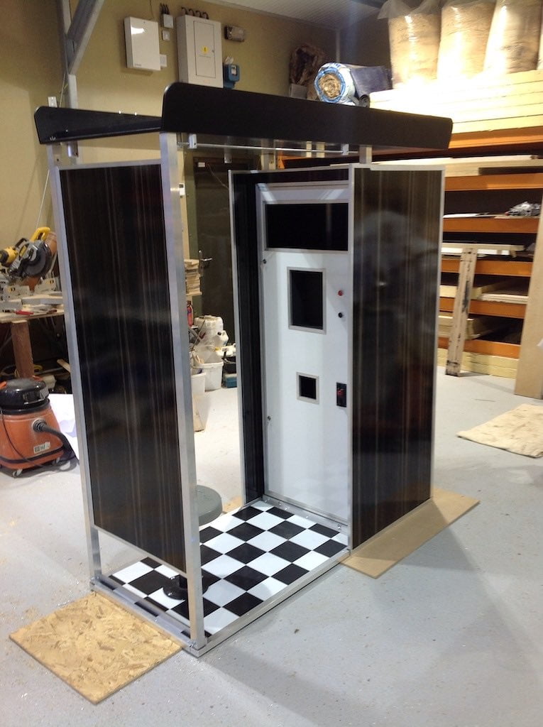 Unveiling the Magic: How a Photo Booth Works - Retro-Me